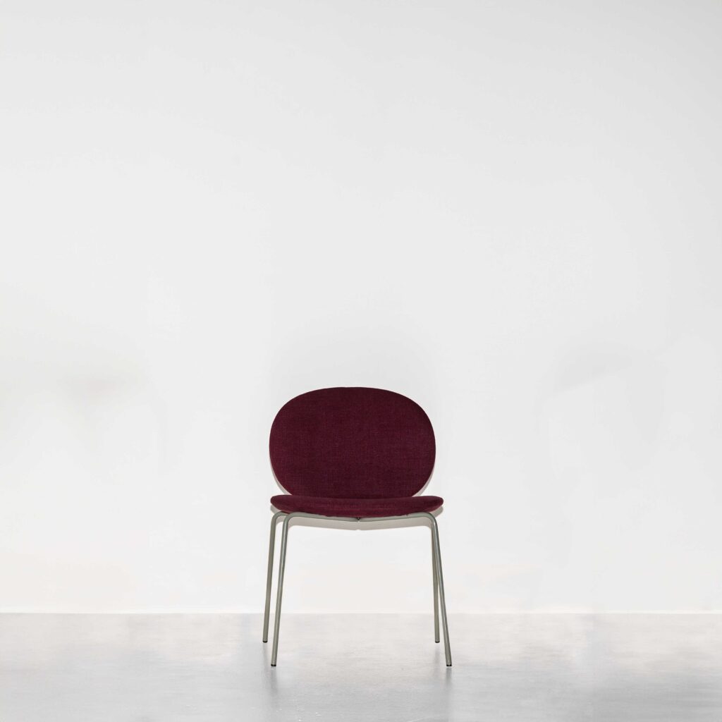 Boundary • Dialogo Chair • Dining Chair